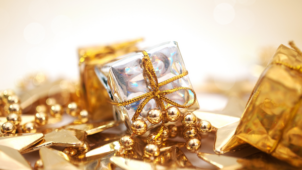 Tips for Healthy Holiday Skin – Alayne White
