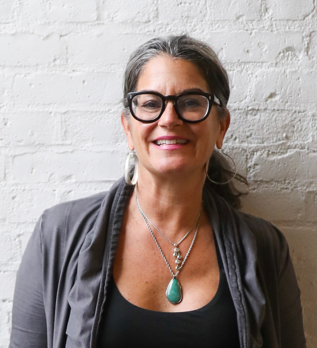 Chick Chat Intro- One Hour – Alayne White